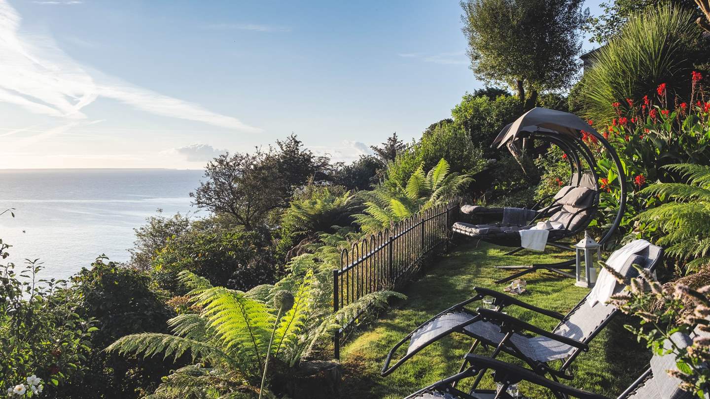 Enjoy boutique luxury at First Light - Mousehole.