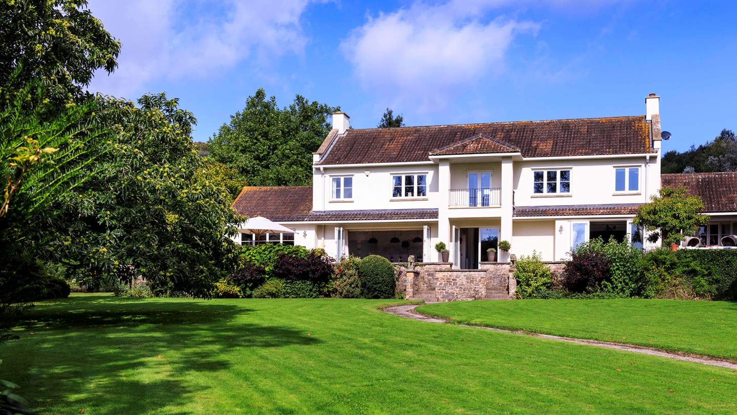 Enjoy boutique luxury at Compton House - Mendip Hills.