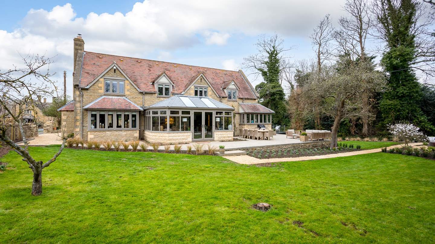 Enjoy boutique luxury at Dover's Rise - Chipping Campden.