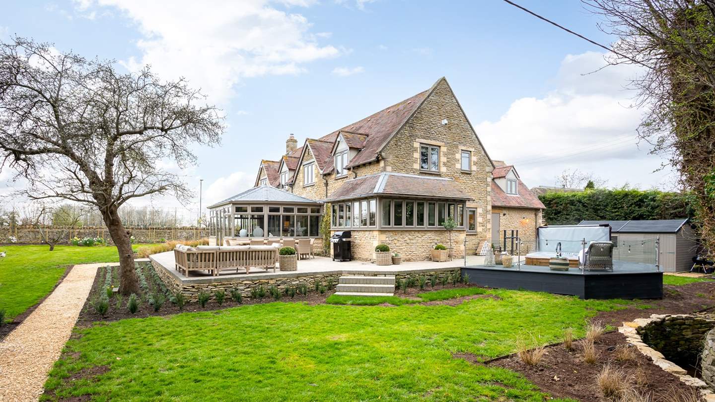 Enjoy boutique luxury at Dover's Rise - Chipping Campden.