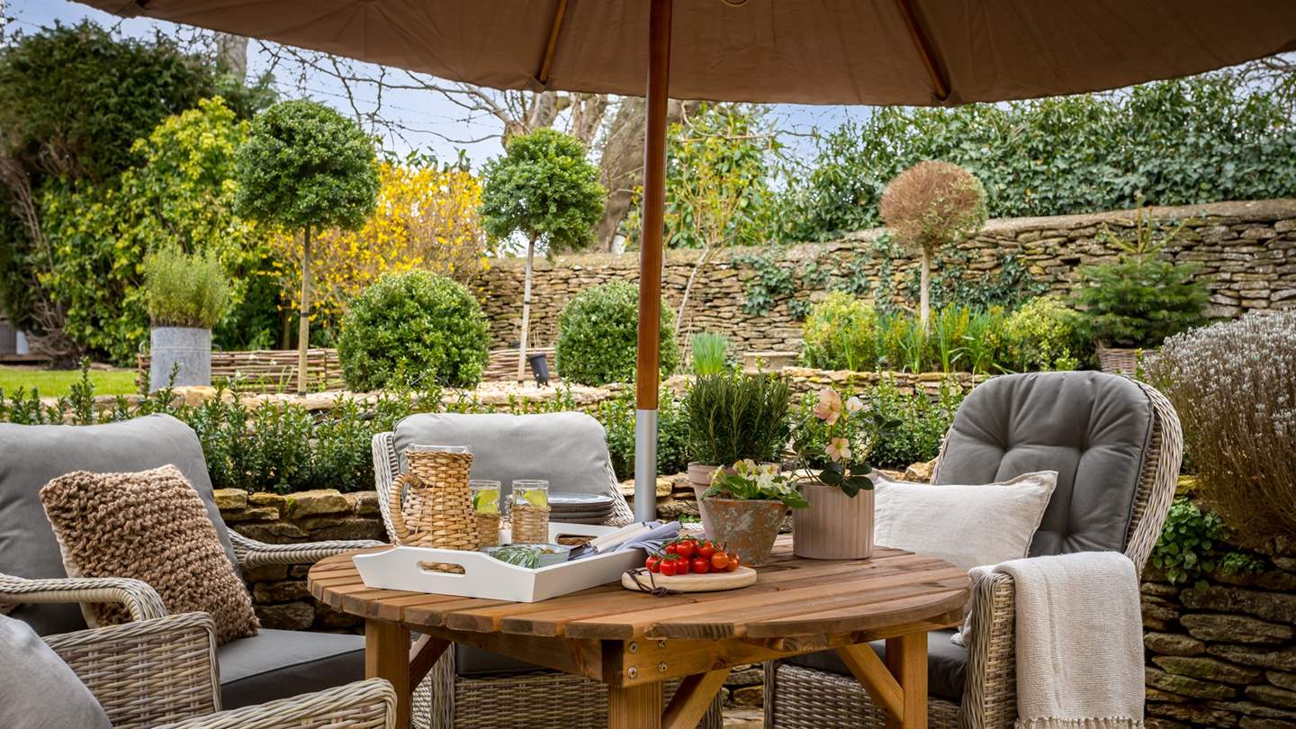 Enjoy boutique luxury at Laurel Cottage - Southrop.