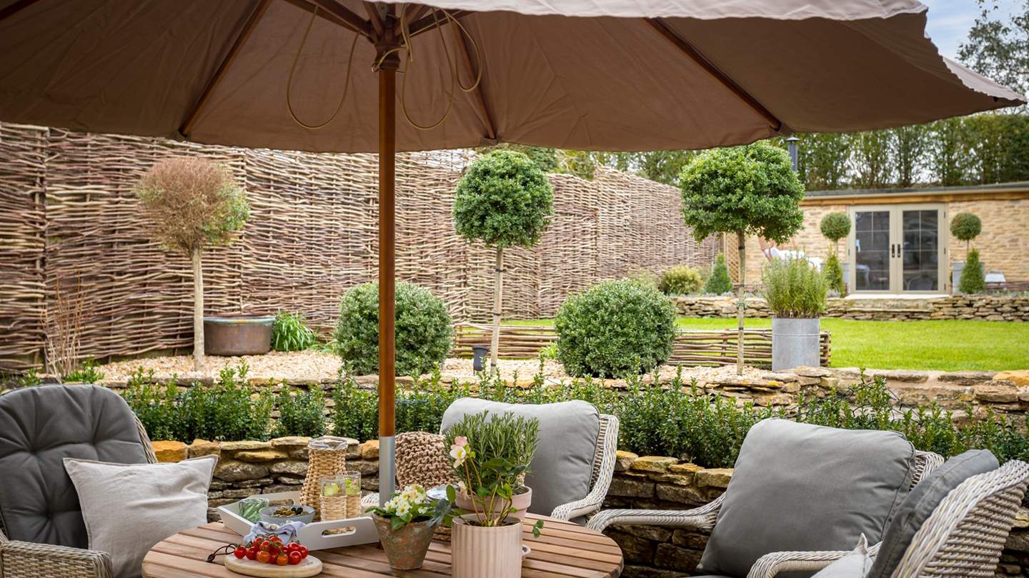 Enjoy boutique luxury at Laurel Cottage - Southrop.